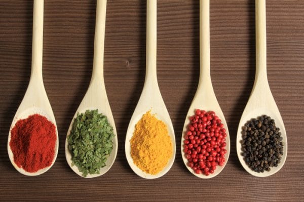 Homemade/DIY Gift Ideas: 18 Spices, Seasonings and Extracts