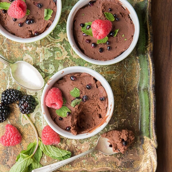 Traditional French Chocolate Mousse {Mousse au Chocolat}