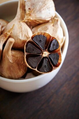 Black Garlic: What is It, How to Make it & Use it - Boulder Locavore